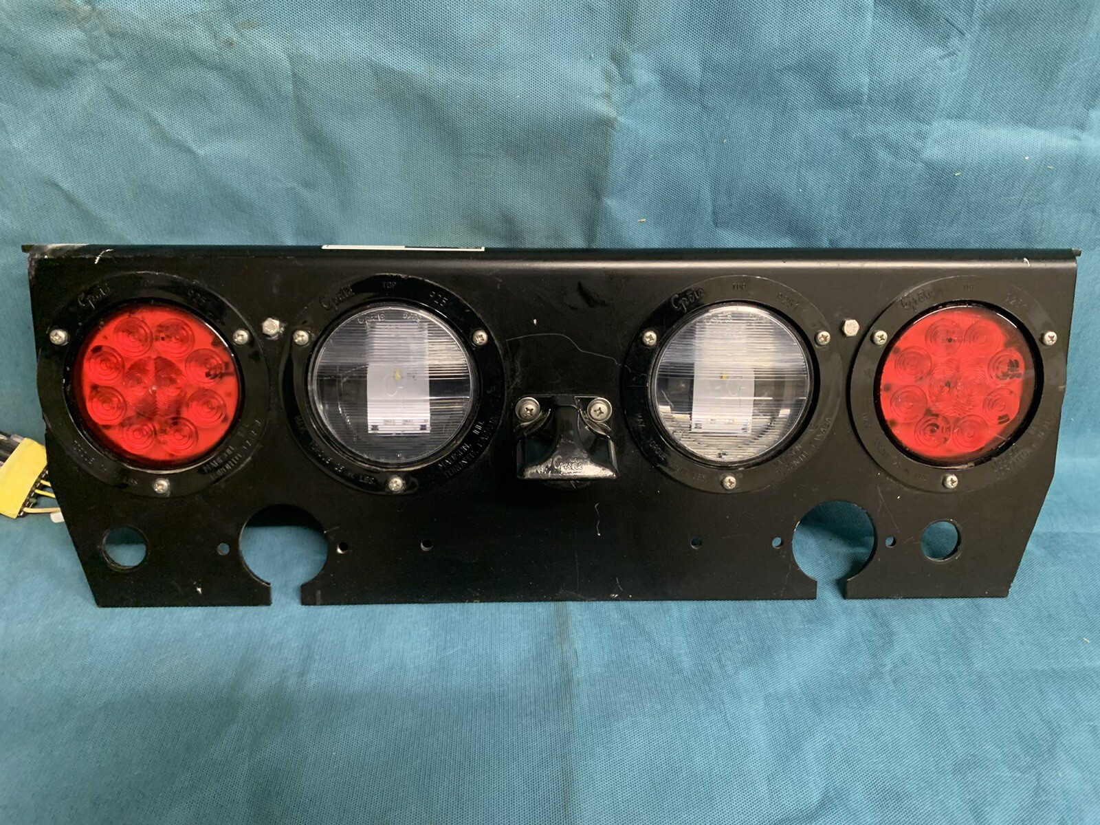 Paccar Grote LED Tail Light Assembly Kenworth With Wiring Peterbilt ...