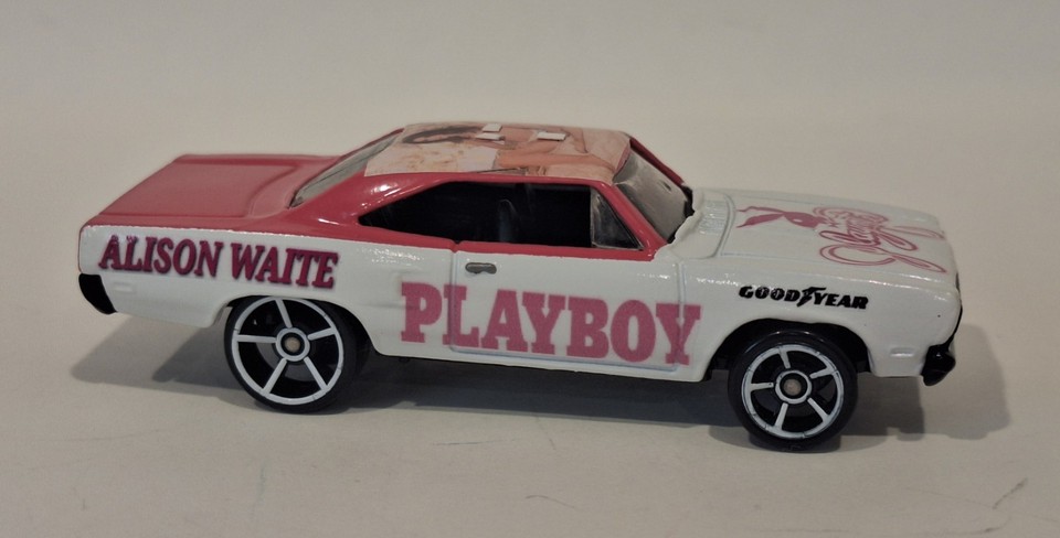 Hot Wheels '70 Plymouth Road Runner {PLAYBOY MODEL ALISON WAITE} CUSTOM ...