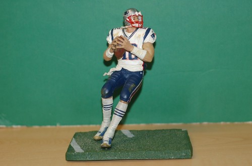 Mcfarlane NFL 5 Tom Brady New England Patriots football figure statue ...