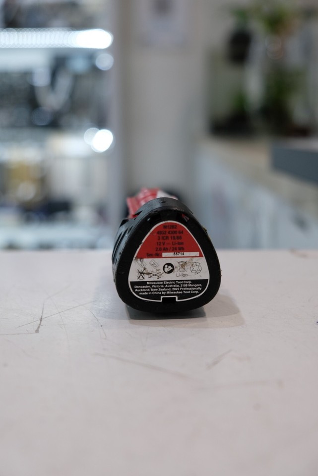 Milwaukee M12 2Ah Red Lithium-Ion 2.0Ah Battery - M12B2 | eBay