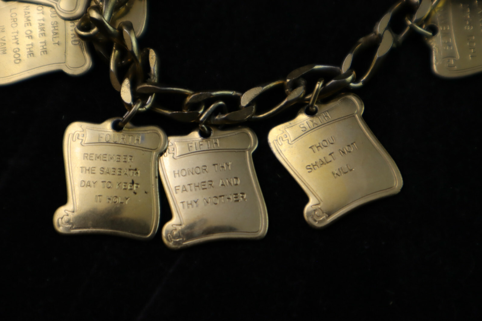 Vintage Gold Metal 10 Commandments Bracelet Charms Co… - Gem