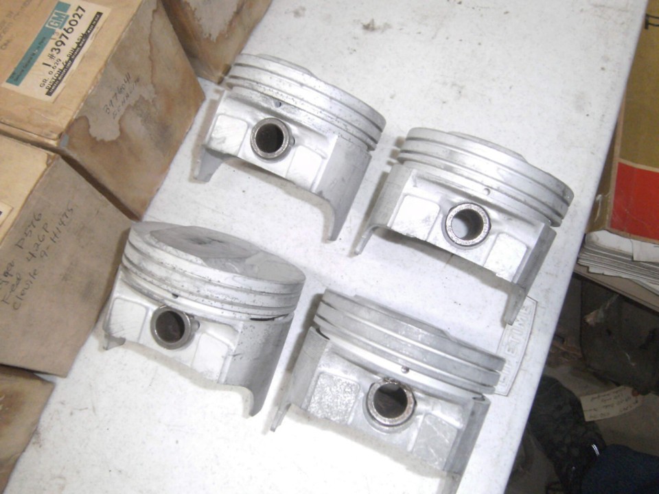 4) NOS 1970 Chevrolet Corvette 454 030 LH Pistons 70 GM Chevelle ...