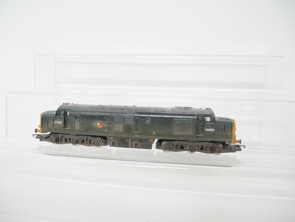 Hornby OO Gauge Class 37 Diesel Loco D6968 BR Green Re-painted ...