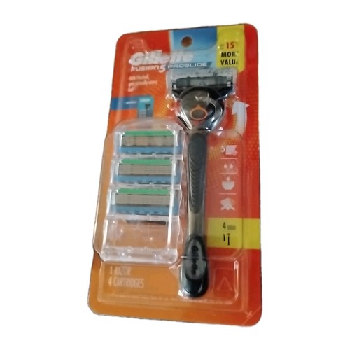 Gillette Fusion 5 ProGlide Shaving Bundle 1 Razor Handle 4 Cartridges ...