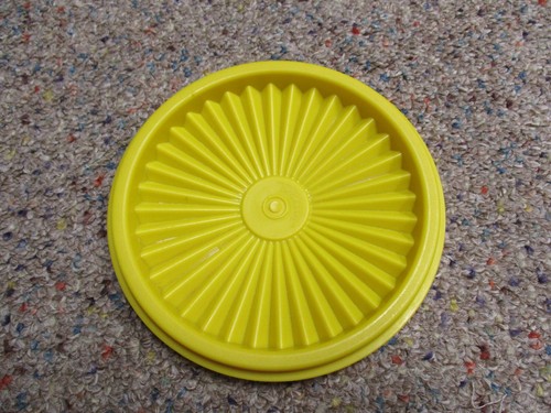 Vintage Tupperware Replacement lid only yellow round 5" dia # 812-33 ...