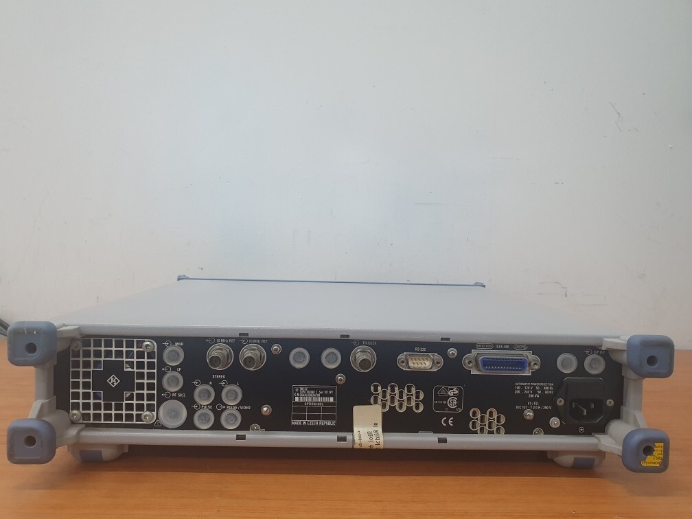 Rohde & Schwarz SML02 RF Signal Generator With Option B19 for sale ...