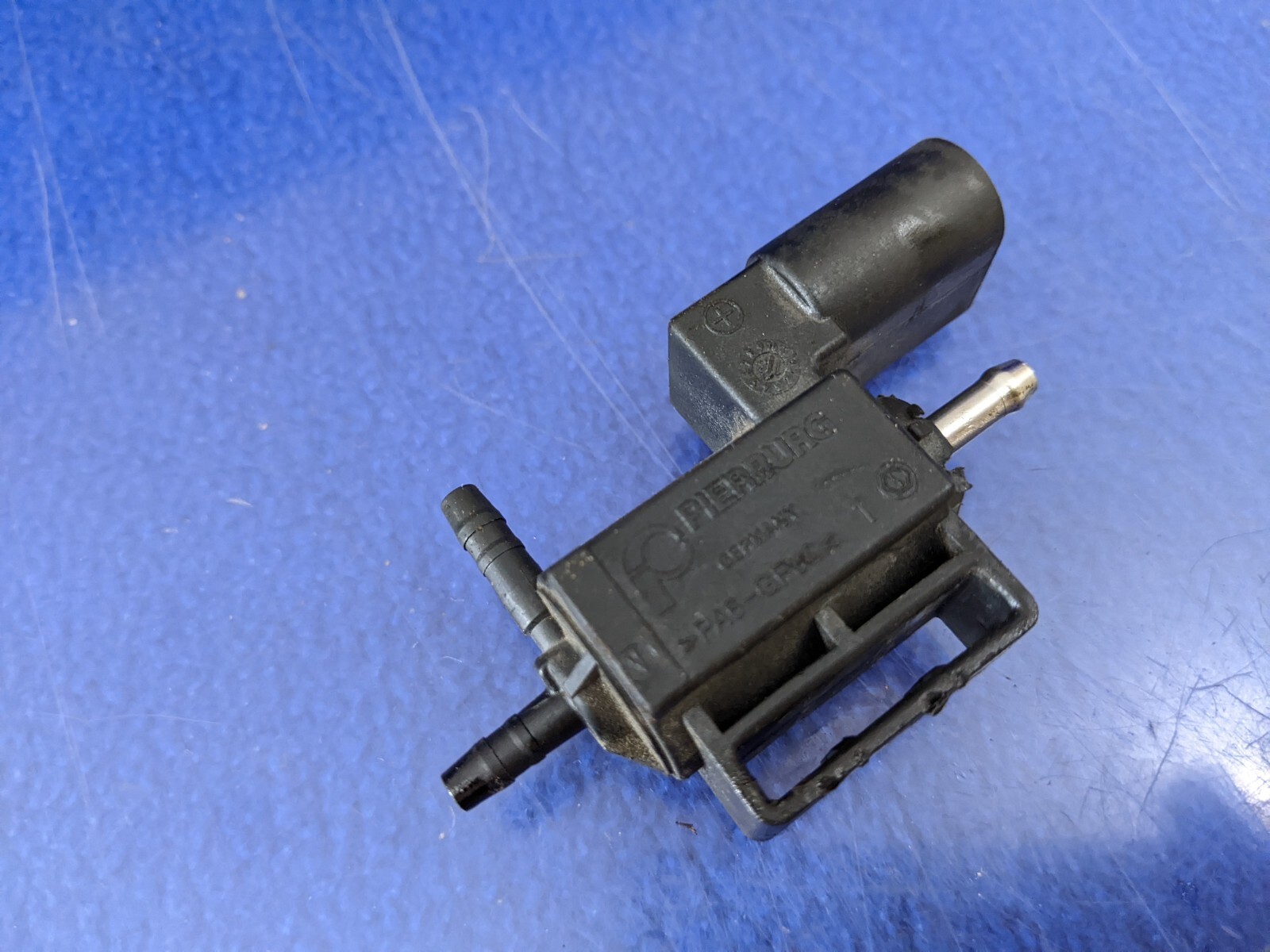 AUDI vw A4 s6 c7 ceuc many models QUATTRO - Solenoid Valve 06H906283B ...