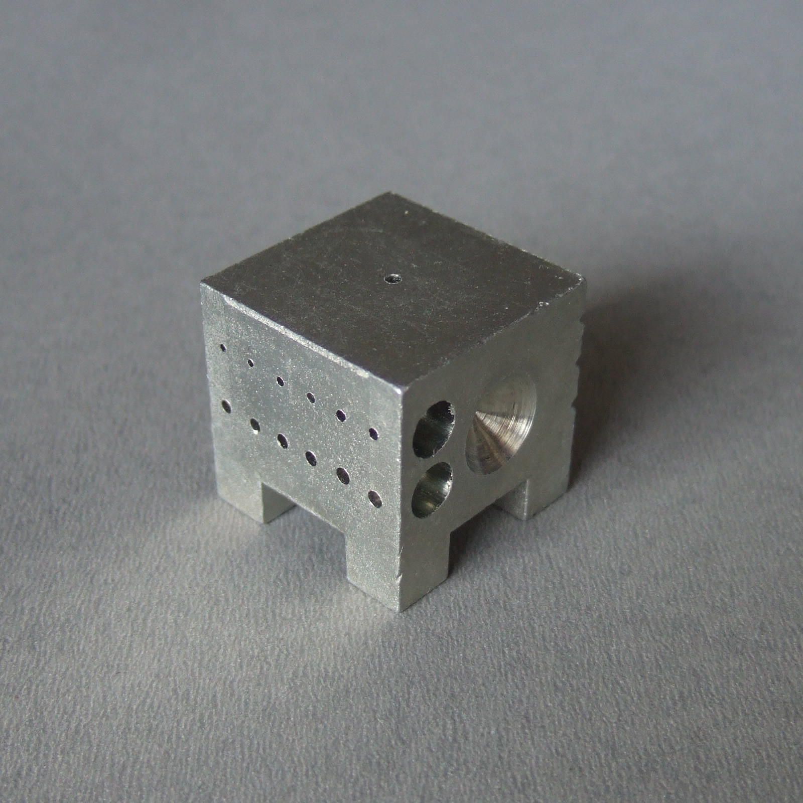 Mini Watchmakers Anvil metal Work Bench Block Anvil Watch Repair Tool ...