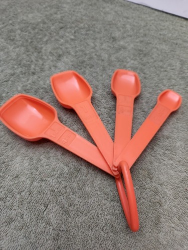 4 Orange Tupperware measuring spoons with ring, 1/2, 1 tsp/1.5tsp, 1 ...
