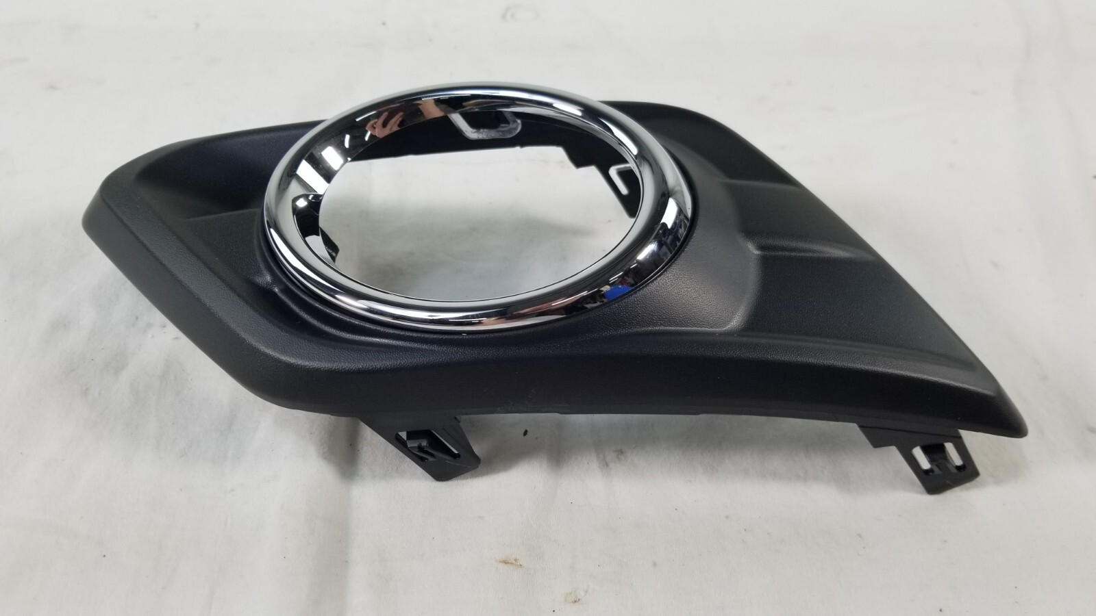 NEW 2014-2017 Nissan Rogue Front Left Lower Fog Lamp Cover 62257-4BA0B ...