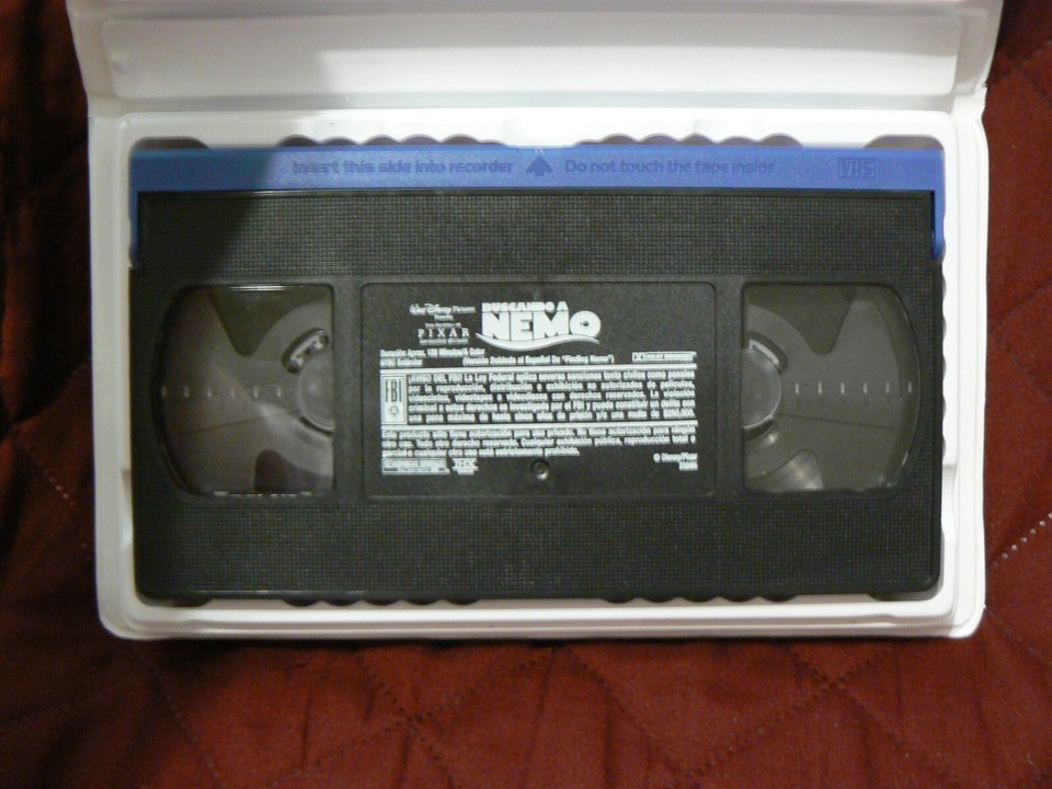 Buscando a Nemo (VHS, 2001, Disney's Finding Nemo Spanish Dubbed ...