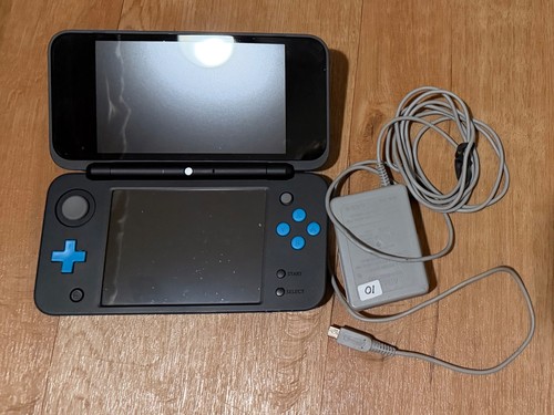 Nintendo 2DS XL Console - Black/Turquoise Lightly Used with Excellent ...