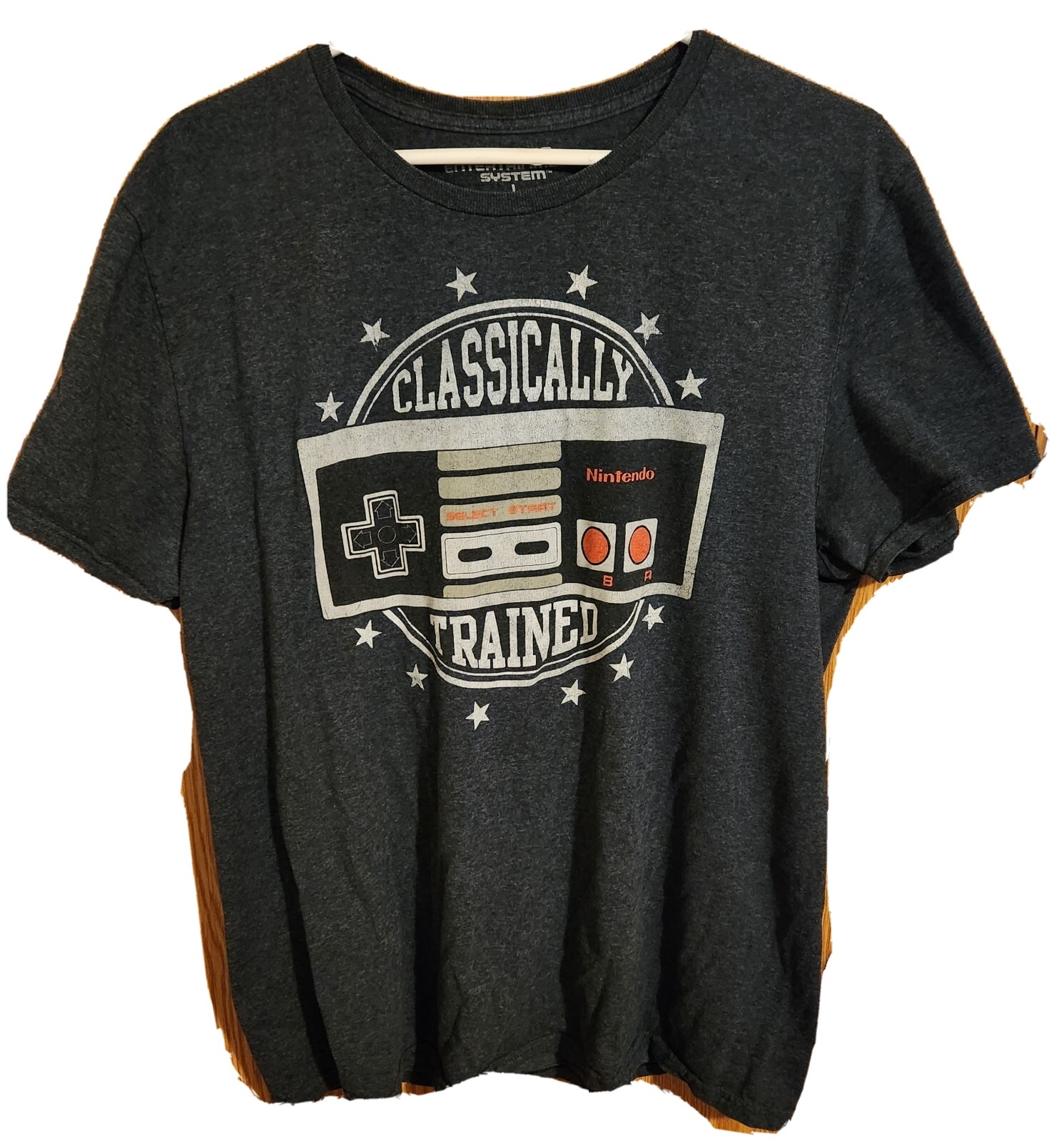 Classically Trained Men's L T-Shirt Licensed Nintendo NES Controller ...