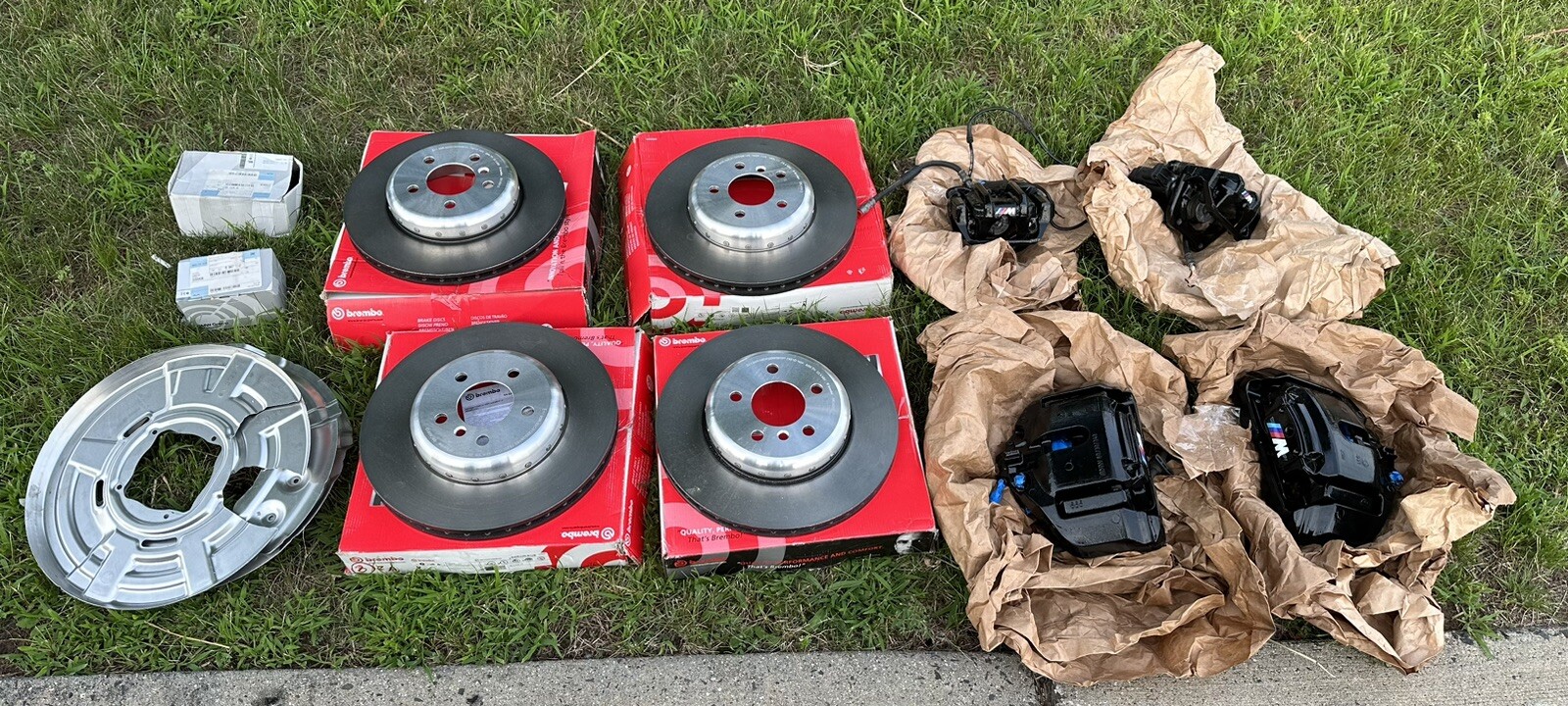 BMW OEM 5 Series F10 Brembo Rear Front Brake Kit Pads Calipers Rotors ...