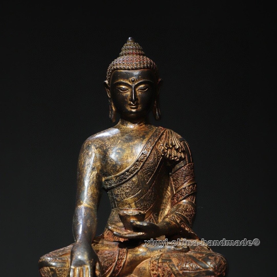 Sakyamuni Buda Gautama Siddhartha blessed ancient bronze statue Buddha ...