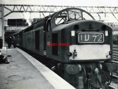 PHOTO BR CLASS 40 NO D381 LATER 40 181 AAITING DEPARTURE AT EUSTON 04/ ...
