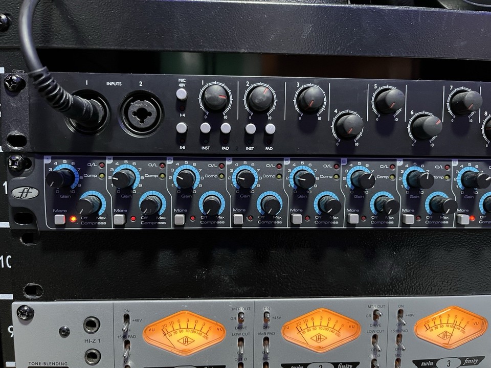 Focusrite OctoPre Dynamic MKII 8-Channel Microphone Preamp with ...