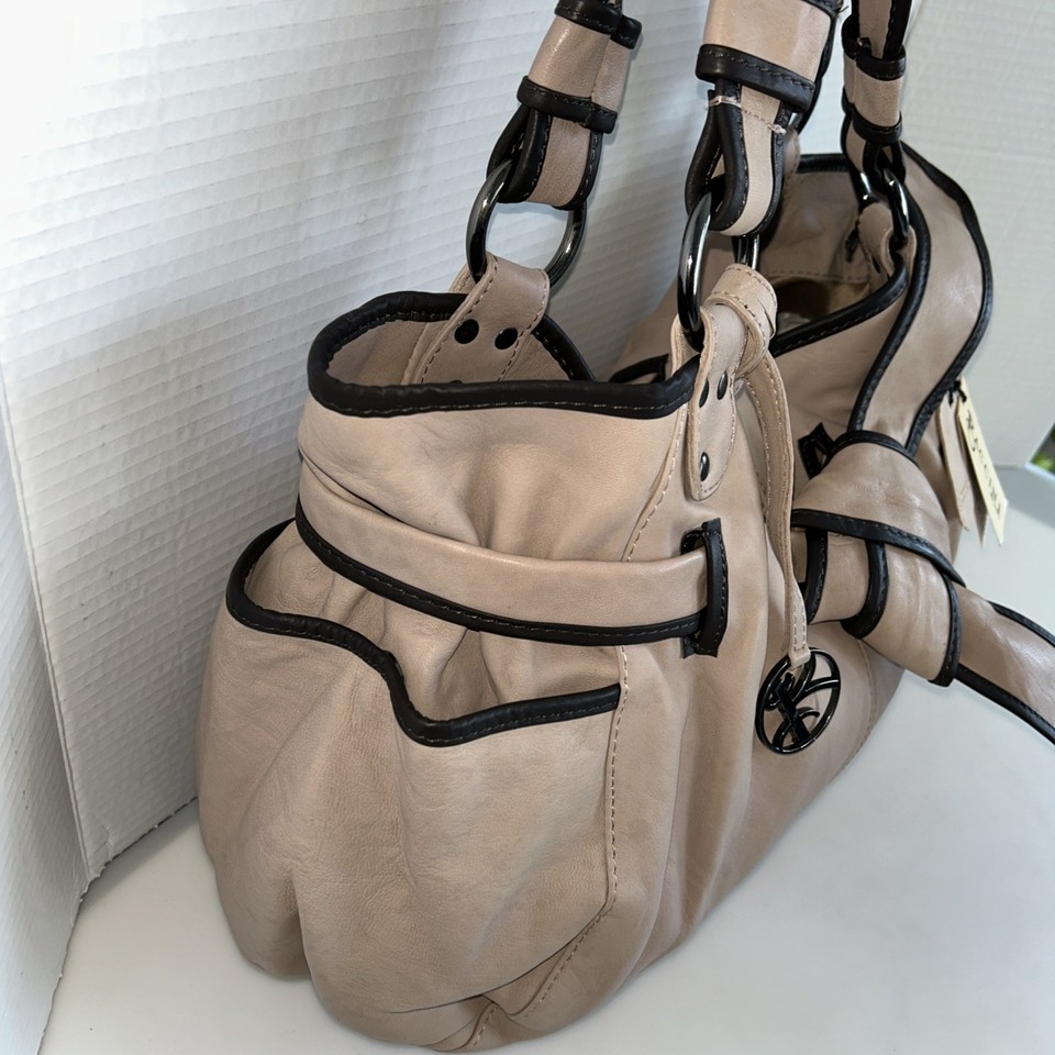 BACCINI MILANO X Large Leather Hand/Shoulder Bag Purse Color Camel ...
