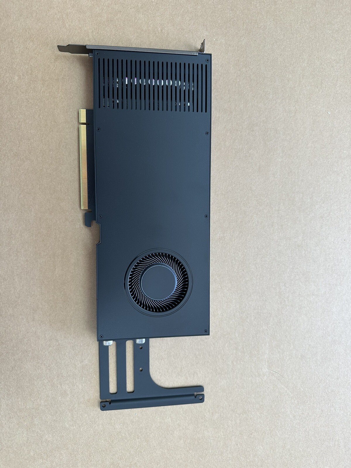 Dell NVIDIA RTX A4000 16GB GDDR6 Graphics Video Card (VCNRTXA4000-PB ...