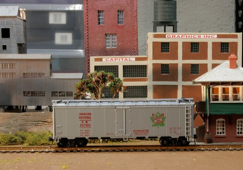 HO SCALE FREIGHT CAR ATHEARN 1604 CANADIAN NATIONAL 40' STEEL REEFER ...