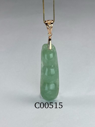 100% Natural Type A green Jadeite Jade Pea pods pendant C00515 「豆青荷蘭豆 ...