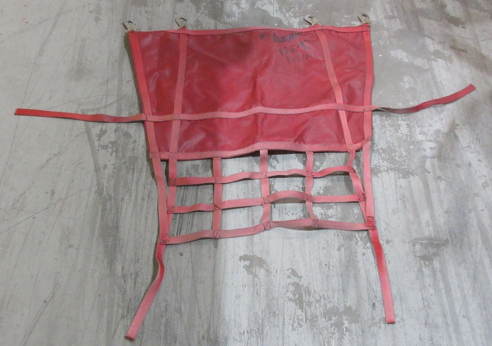 Beechcraft - Baron - Cargo Net/Partition - Red - 34" Long | eBay