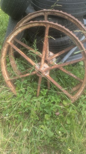 Vintage Antique 32” Steel Farm Tractor Wheel Rim Wagon Cast Iron Hub ...