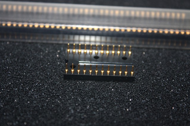 Augat Gold Machined 24 Pin DIP Socket Carrier 524-ag10d-es for sale ...