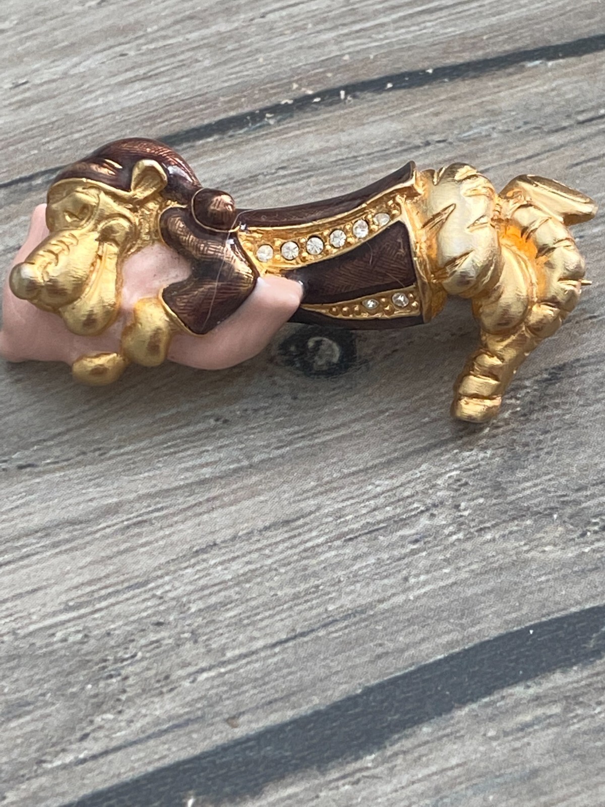 Vintage Disney TIGGER Winnie The Pooh Sleeping Napping Nap Gold Brooch ...