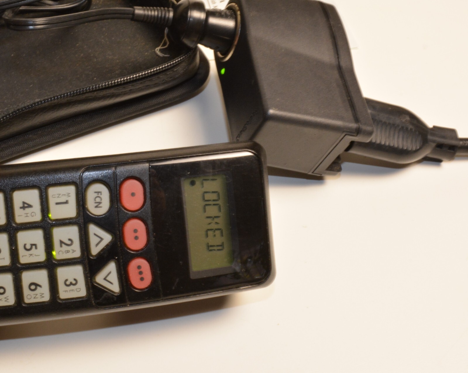 VTG Motorola Nynex Mobile Brick Car Cell phone SCN2462A w Case, Papers ...