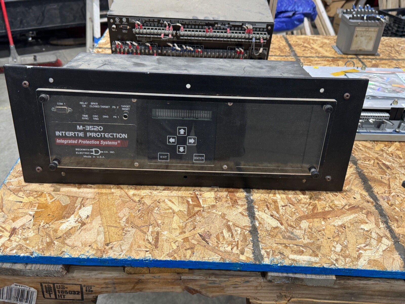 Beckwith (Hubbell) M-3520 Intertie Protection relay, Model M-3520 8975 ...