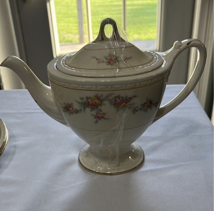 Vintage 1946 Georgian Homer Laughlin Eggshell USA China 63 piece ...