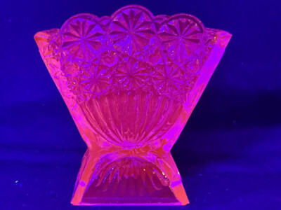 Blue Vaseline glass Daisy & button pattern flower rose fan vase uranium ...