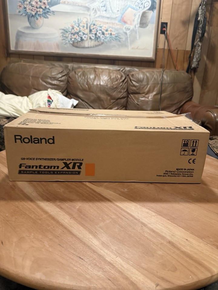 Roland Fantom-XR Sound Module 1U Tack Mount Synthesizer With Box | eBay