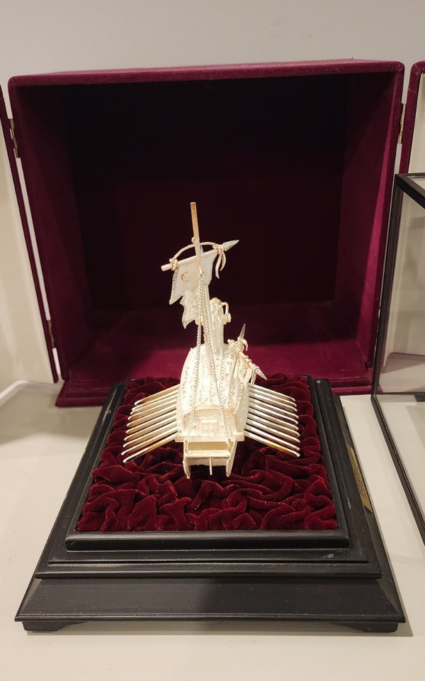 Model of The Worlds First Iron-Clad Warship | eBay