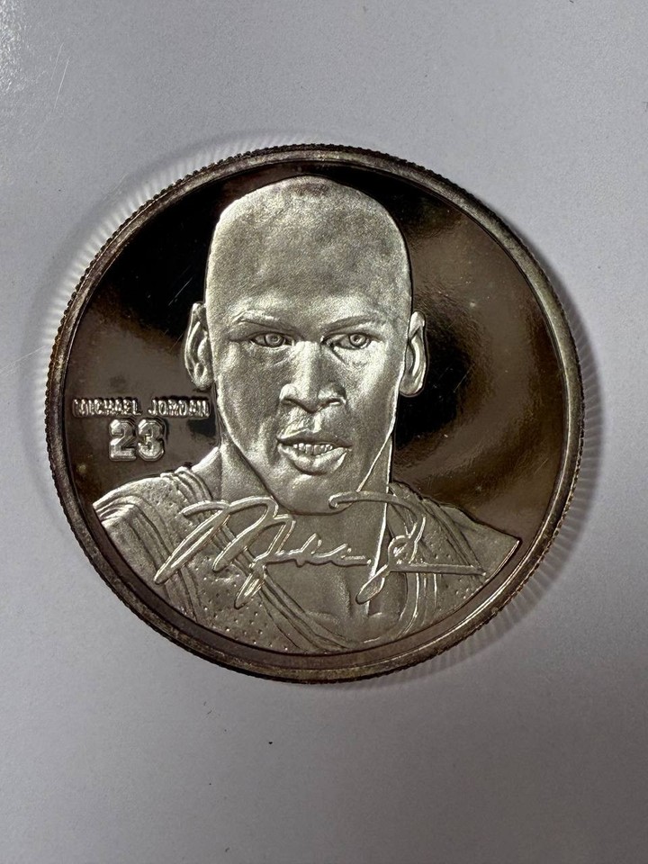 Michael Jordan #23 NBA Basketball #2402 1oz 999 FINE Silver art round ...