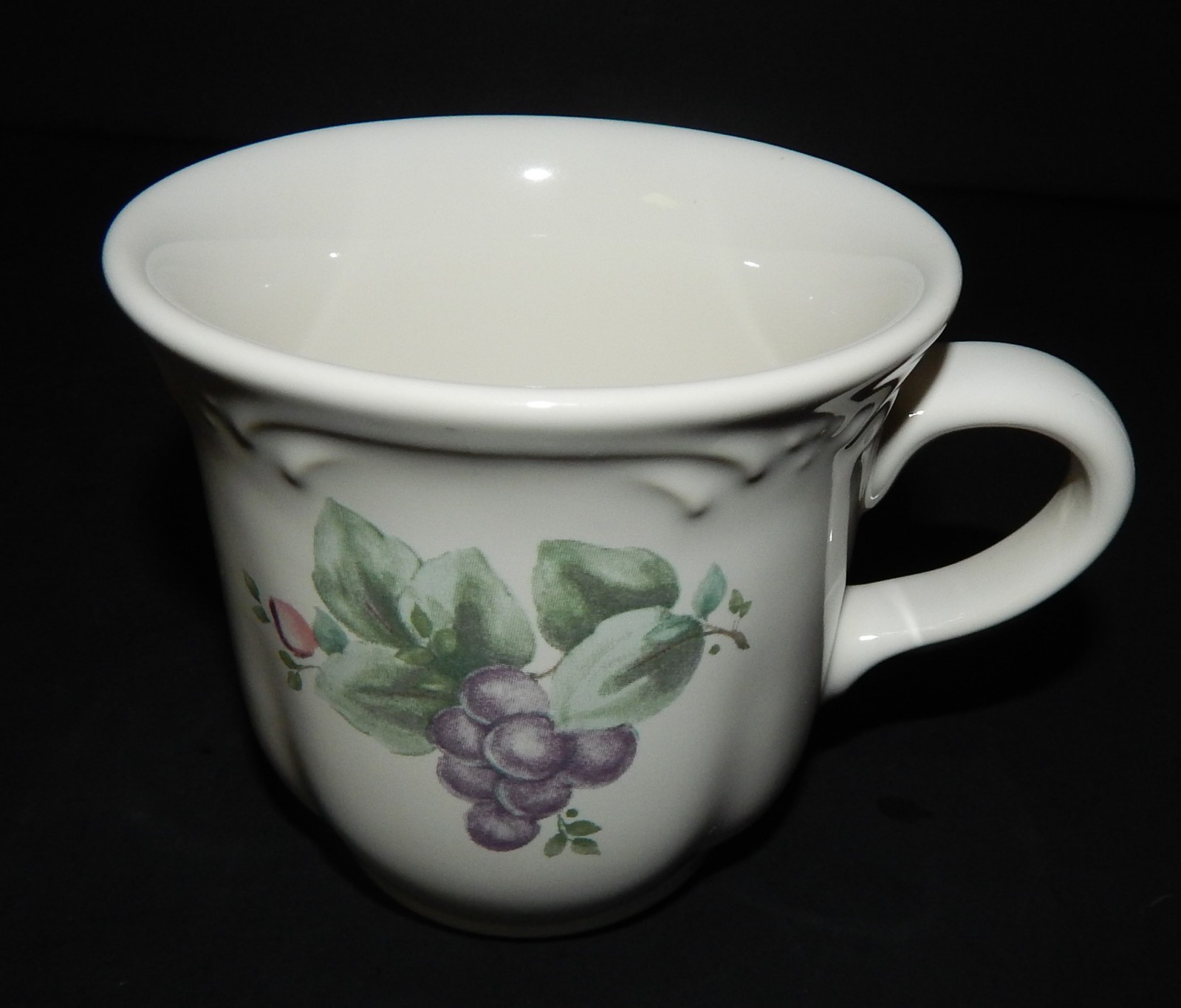 4 Pfaltzgraff Grapevine Tea Coffee Mugs Cups Stoneware Purple Grape ...