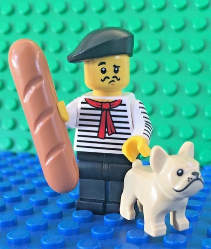 Lego 71018 series 17 CONNOISSEUR French Man Dog Buldog Minifigures City ...