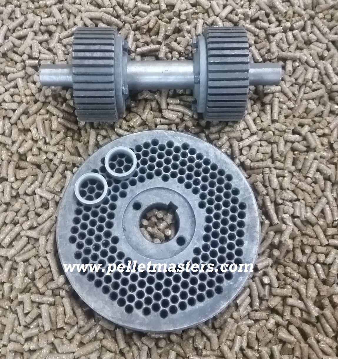 Model 200 8" PTO Powered Feed/Fertilizer Pellet Mill w/support. USA In ...