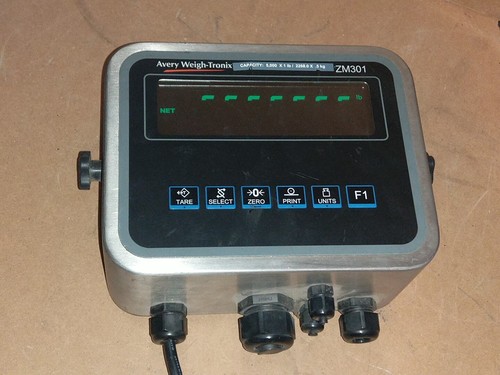 Avery Weigh-Tronix Model # ZM301-SD1 5000 lb x 1lb readout 2268.0x0.5kg ...