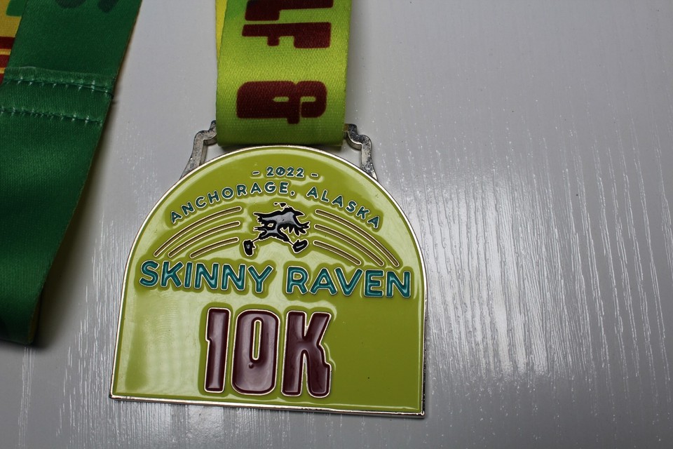 Skinny Raven Sports 10K marathon Alaska 2022 Anchorage medal trophy | eBay