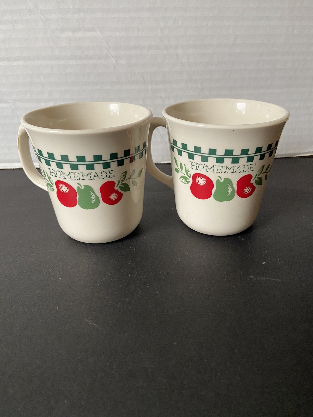 (2) Corelle Corning Farm Fresh Coffee/Tea Mug Red Apple | eBay