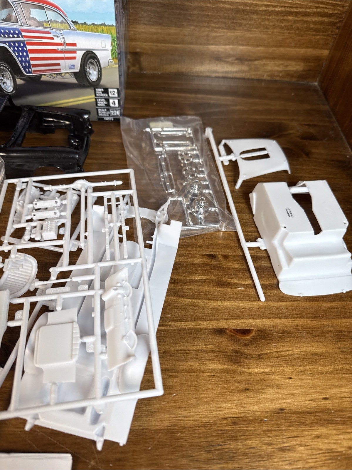 Monogram 55' Chevy Bel Air Street Machine 1:24 Scale Plastic Model Kit ...