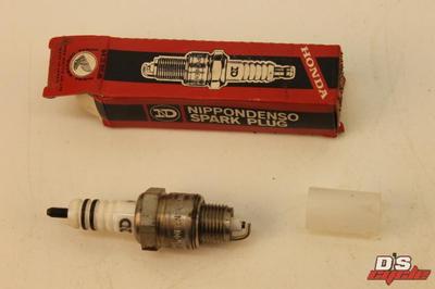 NOS NEW HONDA DENSO NA50 NC50 SPARK PLUG W9FP-L 98076-52721 | eBay