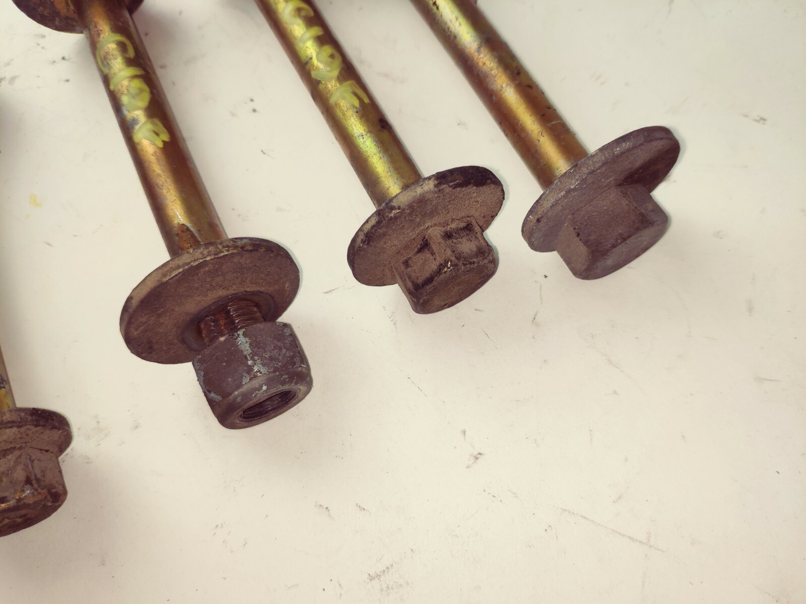 1986 MERCEDES 300E Suspension Front Eccentric Bolt Kit Front Lower C19 ...