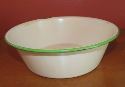 Vintage Round Enamelware Metal Bowl Tan & Green 7-1/4" Diameter | eBay