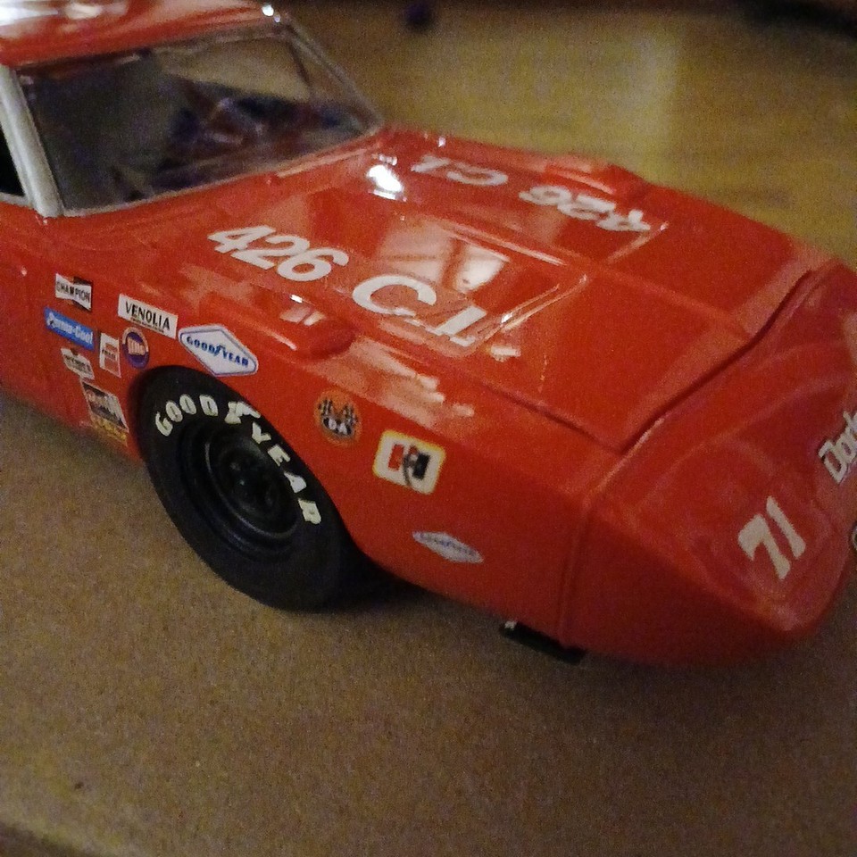Revell 1970 Dodge Daytona #71 Bobby Isaac Nascar Model Built | eBay