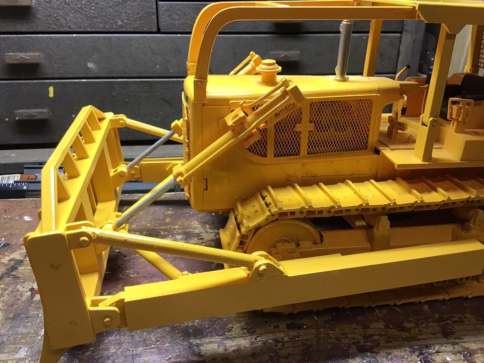 CUSTOM TRACKS FOR 1/25 SCALE AMT CAT DOZER MODEL | eBay