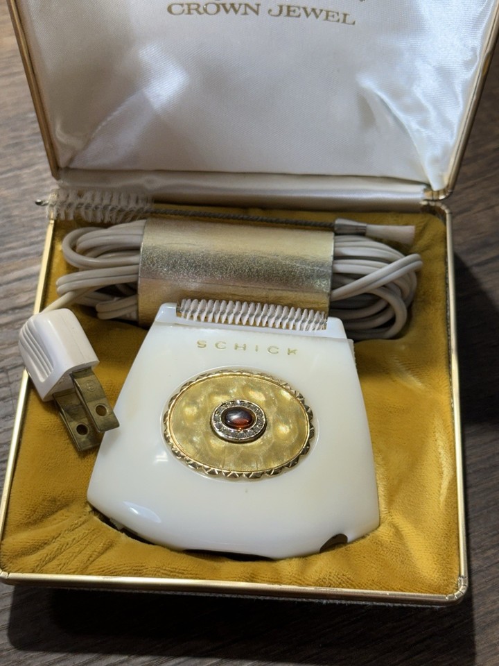 Vintage SCHICK Crown Jewel Ladies Electric Razor In Case Model 110 ...