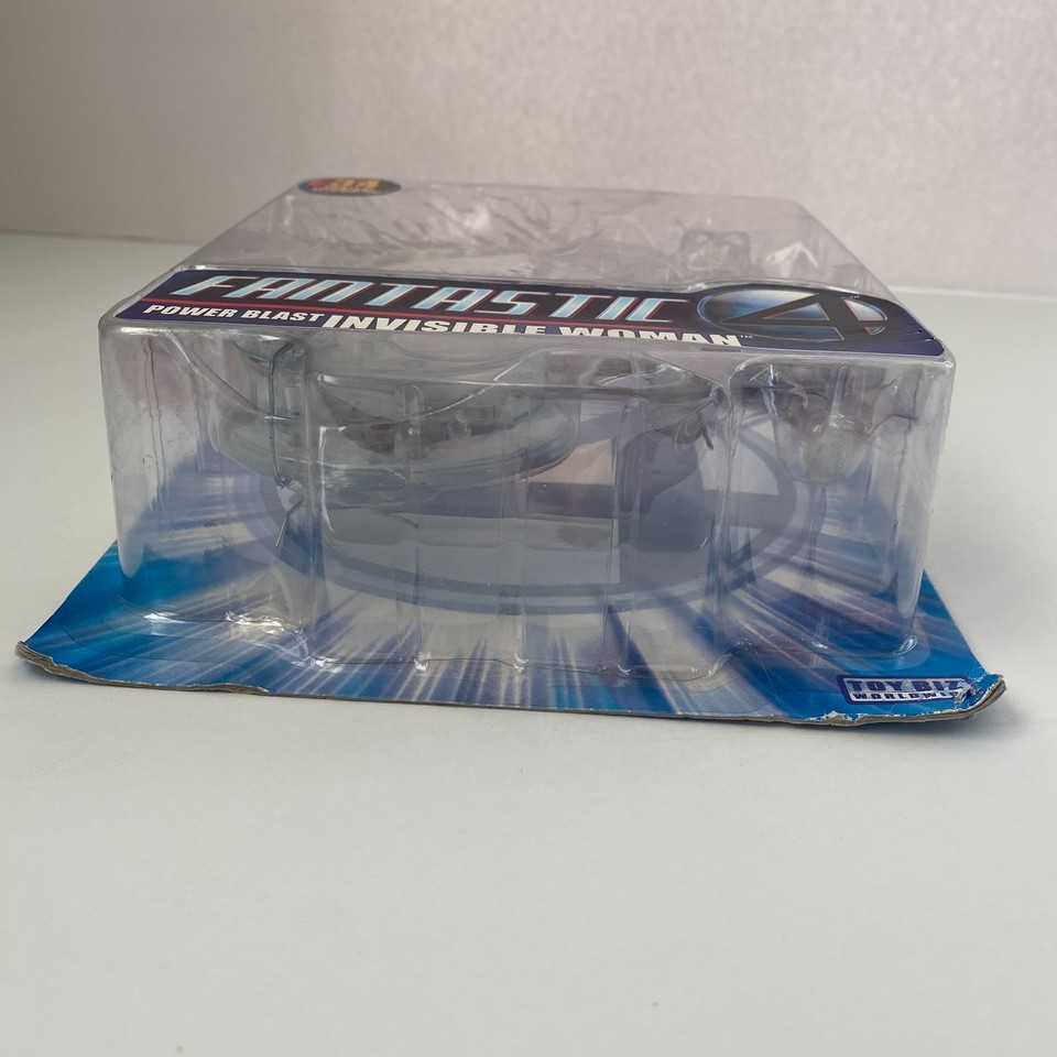 2005 INVISIBLE WOMAN Marvel Fantastic 4 Power Blast Articulated Action ...